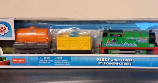 THOMAS AND FRIENDS MOTORIZED PERCY & THE TANKER GYW13 - BOX DAMAGE