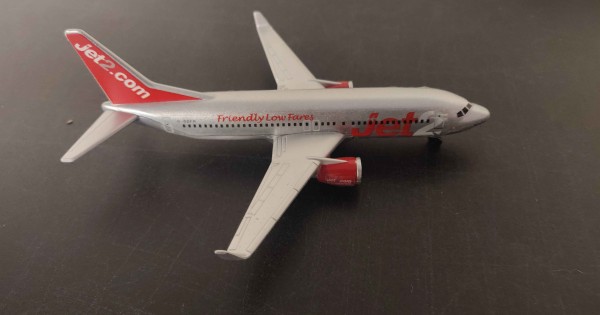 DARON JET2.COM DIECAST PLANE RT0094 - NO BOX PAINT DAMAGE