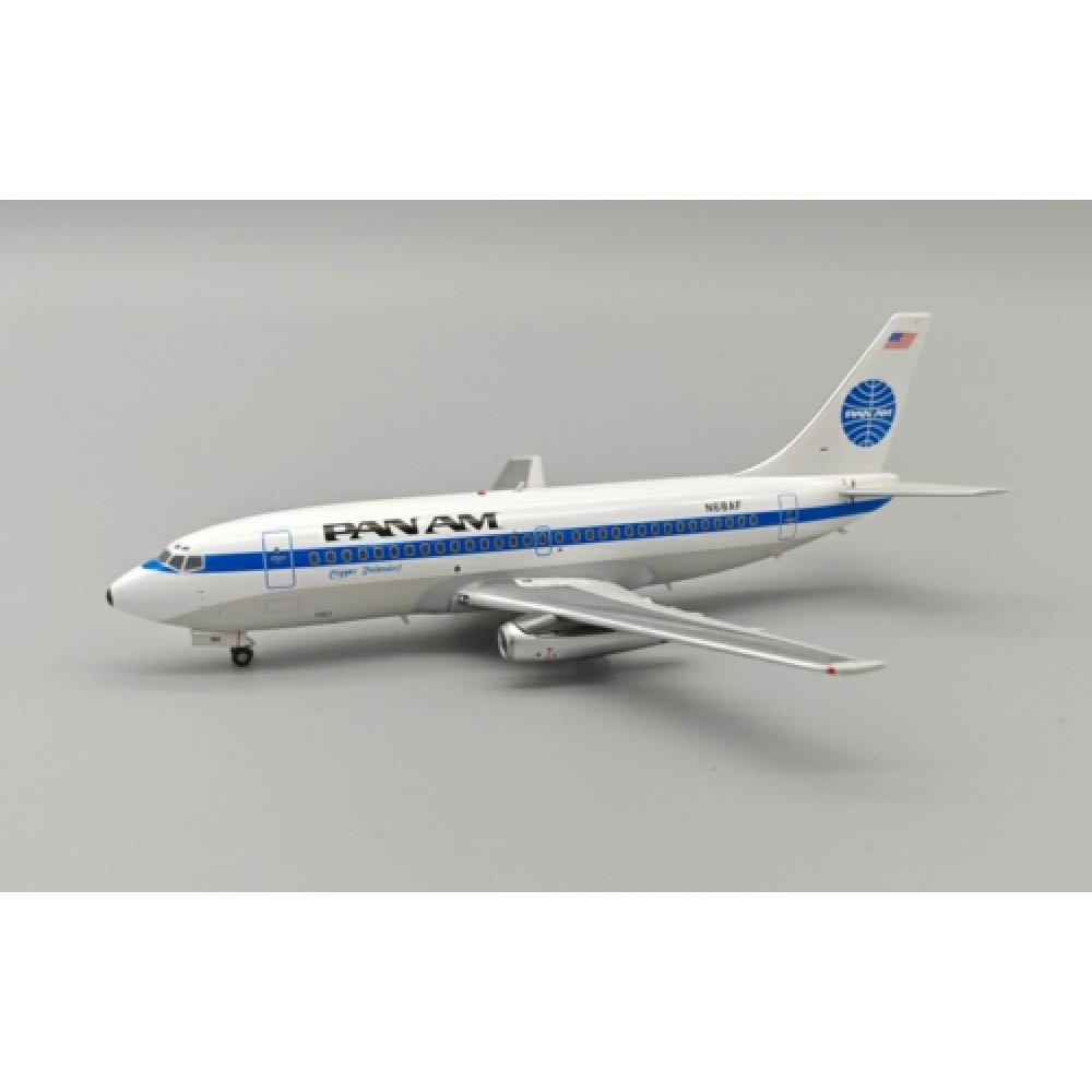 1/200 PAN AMERICAN WORLD AIRWAYS - PAN AM BOEING 737-222 N68AF WITH STAND
