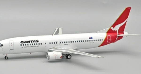 1/200 QANTAS BOEING 737-476 VH-TJY WITH STAND IF734QF0524