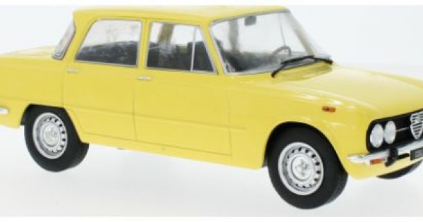 MCG18334 - 1/18 ALFA ROMEO GIULIA NUOVA SUPER YELLOW 1974
